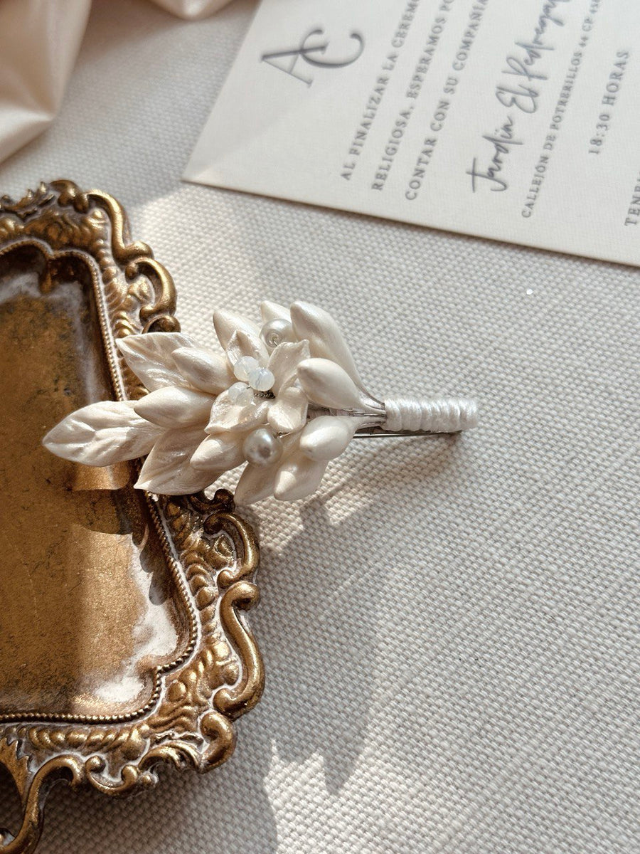 Botonier Cora de Novio Ramillete de Azahares Nacar con Flor Perla y ...